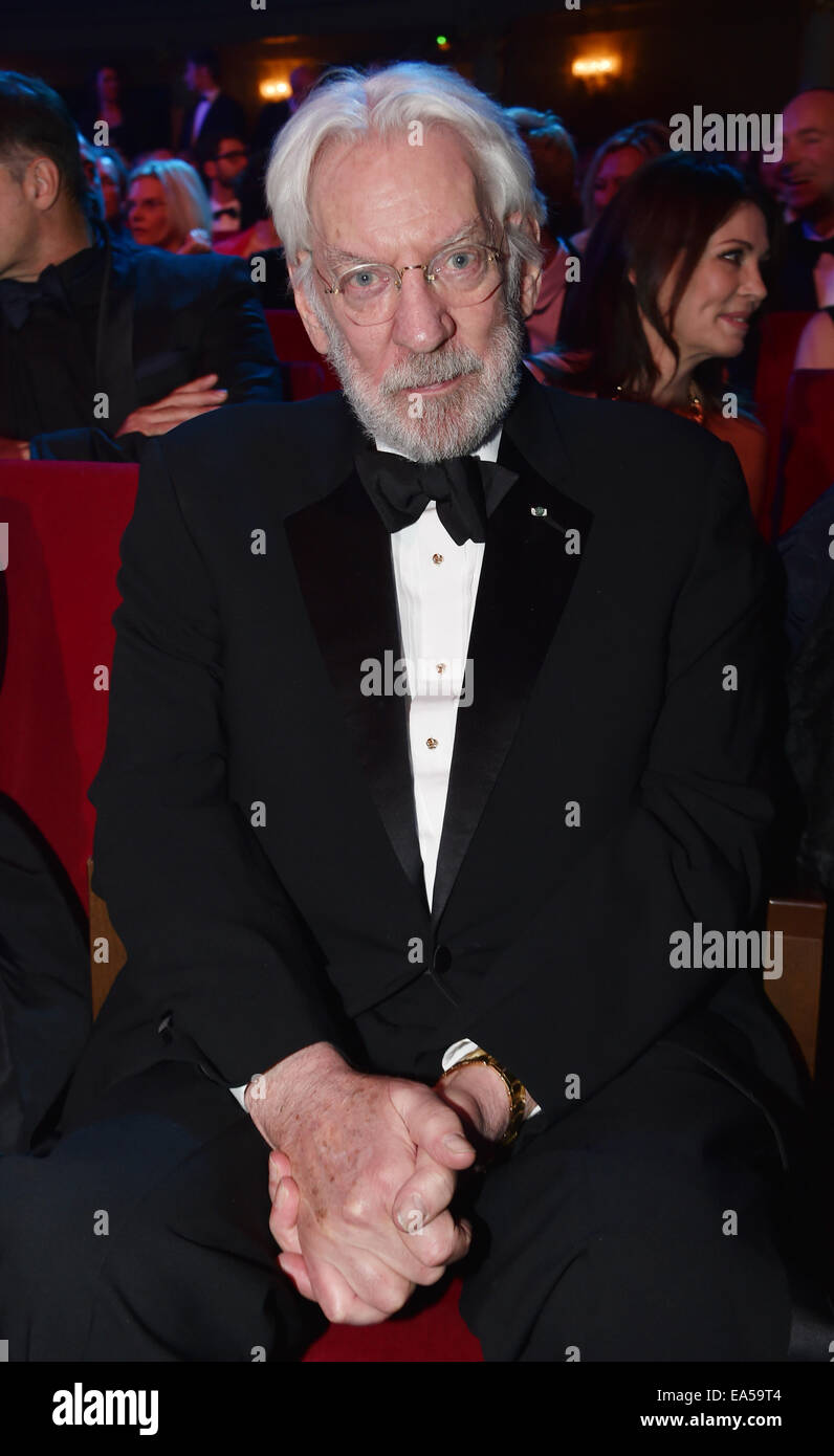 Berlin, Germany. 6th Nov, 2014. Canadian actor Donald Sutherland smile ...