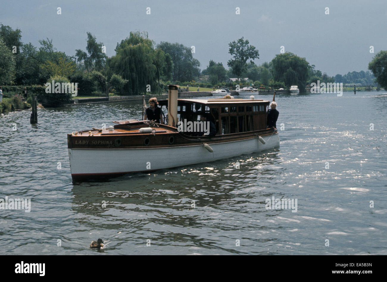 Launch on the river thames hi-res stock photography and images - Alamy
