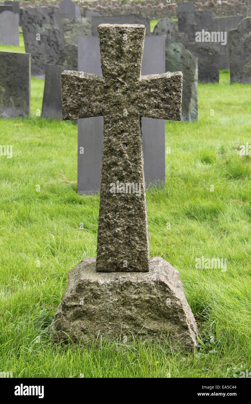 Celtic cross gravestone in cemetery hi-res stock photography and images ...