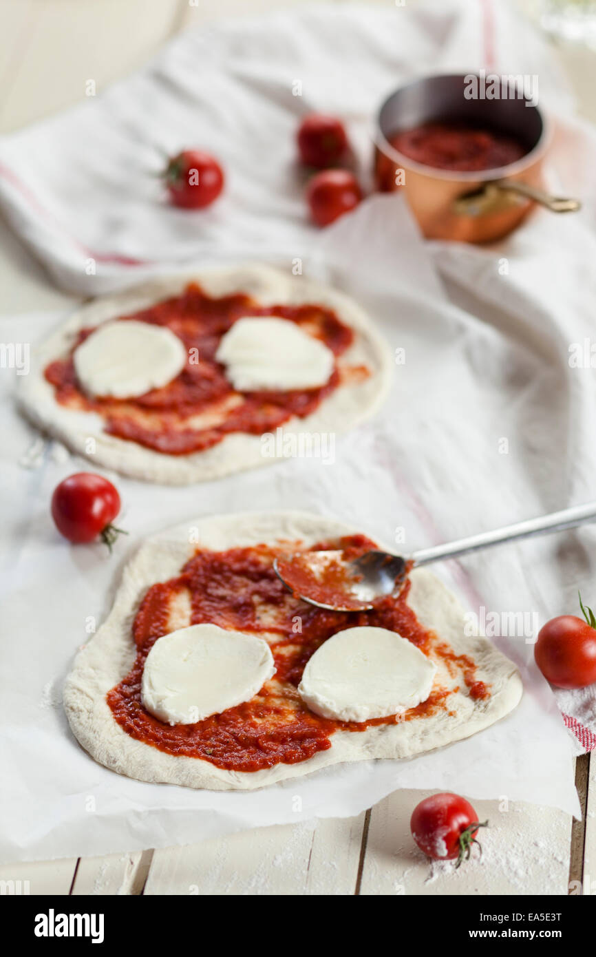 Preparation of homemade pizza Stock Photo - Alamy