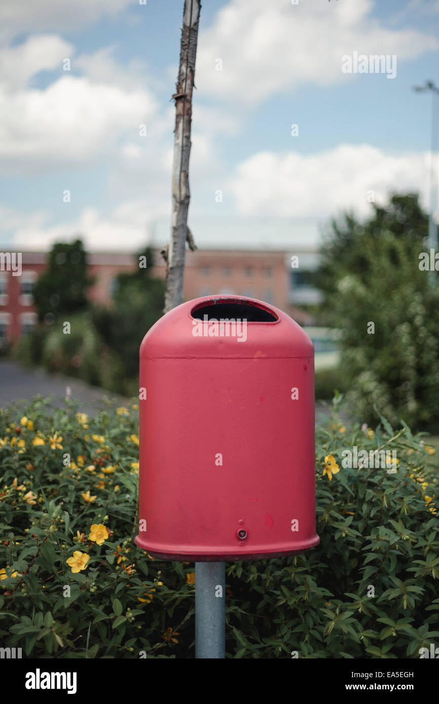Red waste bin Stock Photo - Alamy