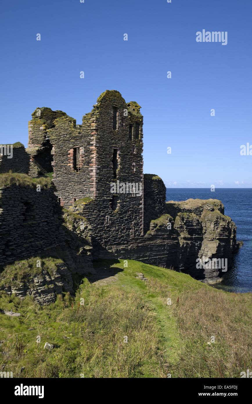 United Kingdom, Scotland, Wick, Northeast Coast, Ruin Castle Sinclair ...