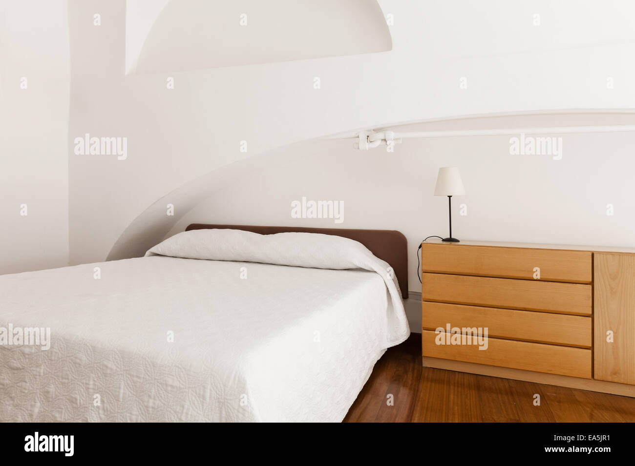 Simple decor inside interior hi-res stock photography and images - Alamy