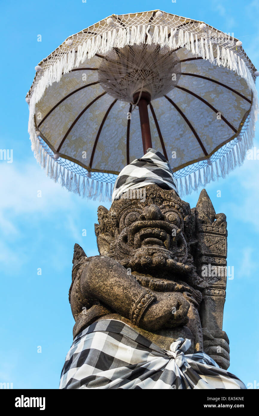 Statue in Bali Stock Photo - Alamy