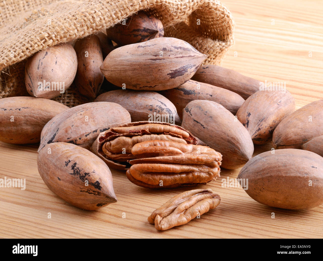 Stack full of pecan nuts Stock Photo - Alamy