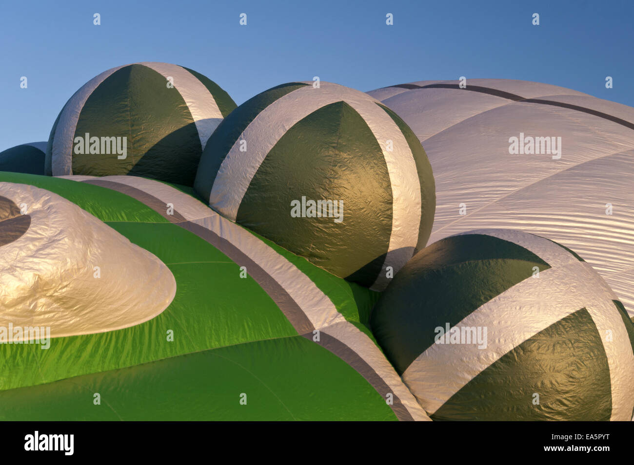 Internationale balloon sail hi-res stock photography and images - Alamy