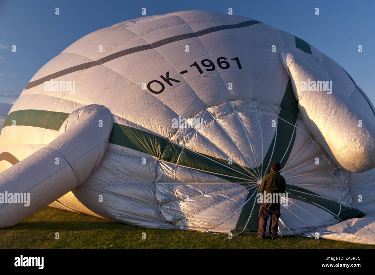 Internationale balloon sail hi-res stock photography and images - Alamy