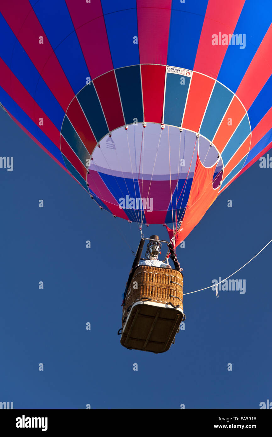 Internationale balloon sail hi-res stock photography and images - Alamy