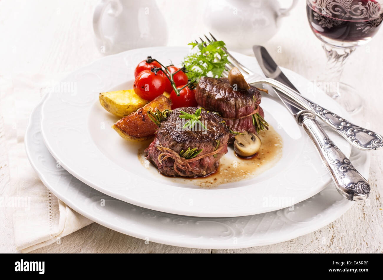 Medallions cut hi-res stock photography and images - Alamy
