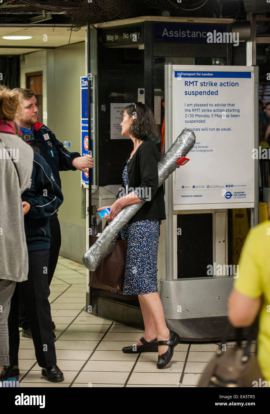 Bus stop suspended sign hi-res stock photography and images - Alamy