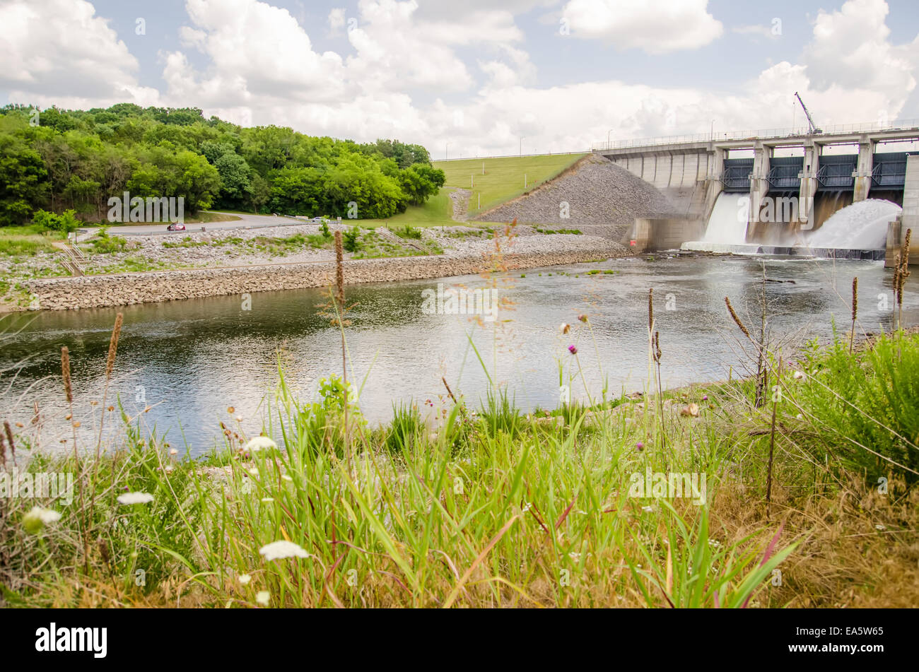 big reservoir dam Stock Photo - Alamy