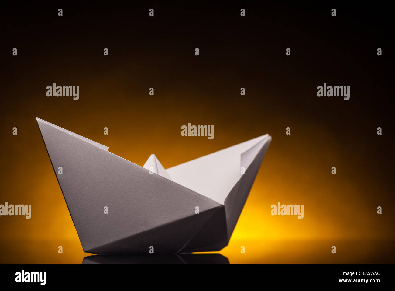origami paper ship Stock Photo - Alamy
