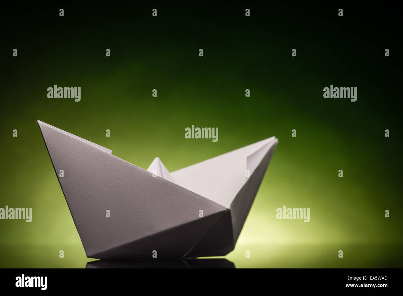 origami paper ship Stock Photo - Alamy