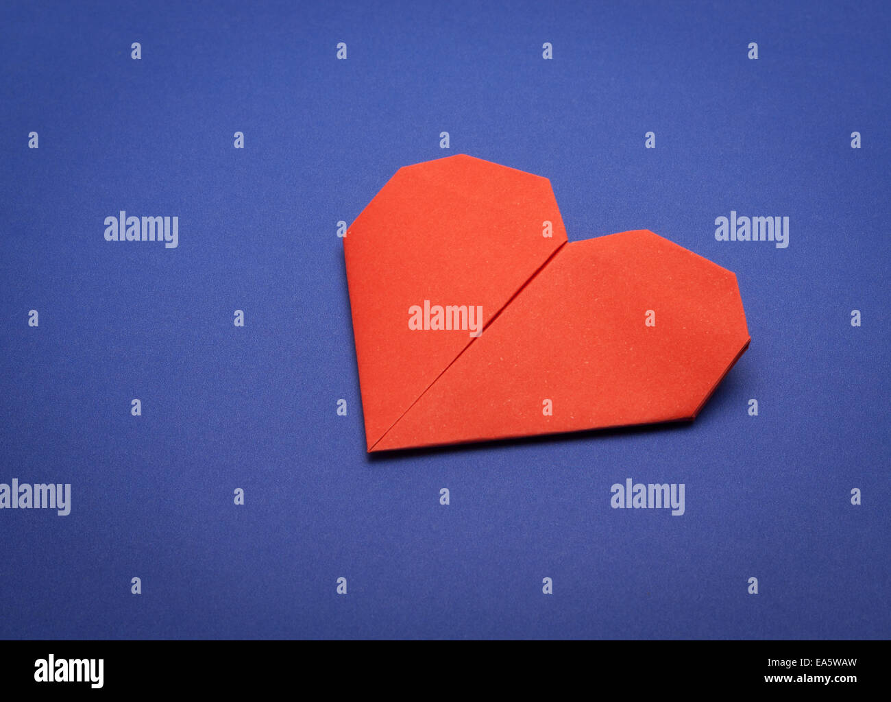 origami paper heart Stock Photo - Alamy