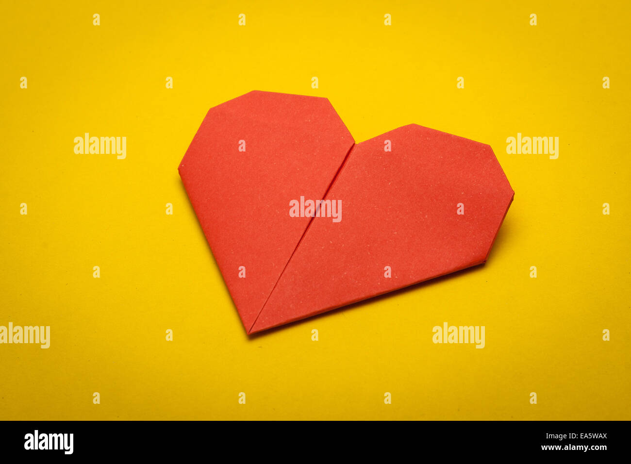 origami paper heart Stock Photo - Alamy