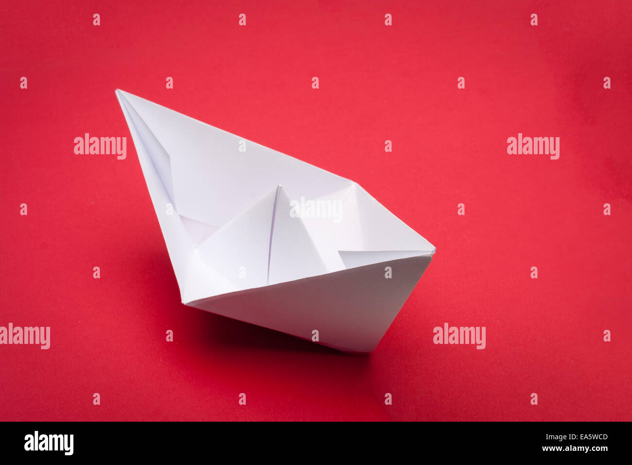 origami paper ship Stock Photo - Alamy
