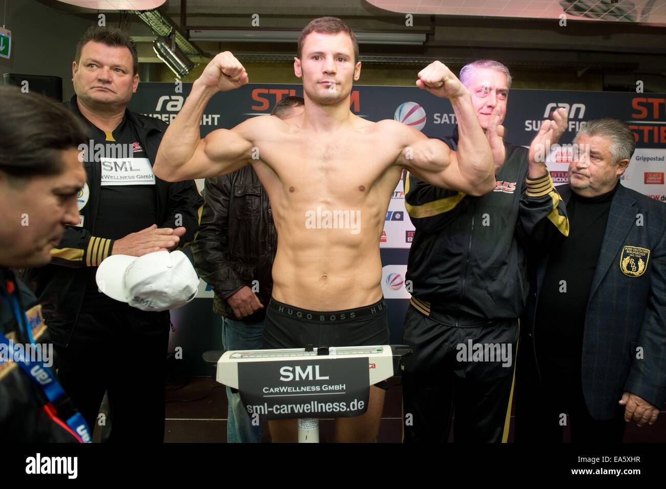 Stuttgart, Germany. 07th Nov, 2014. German boxing pro Robert Stieglitz ...