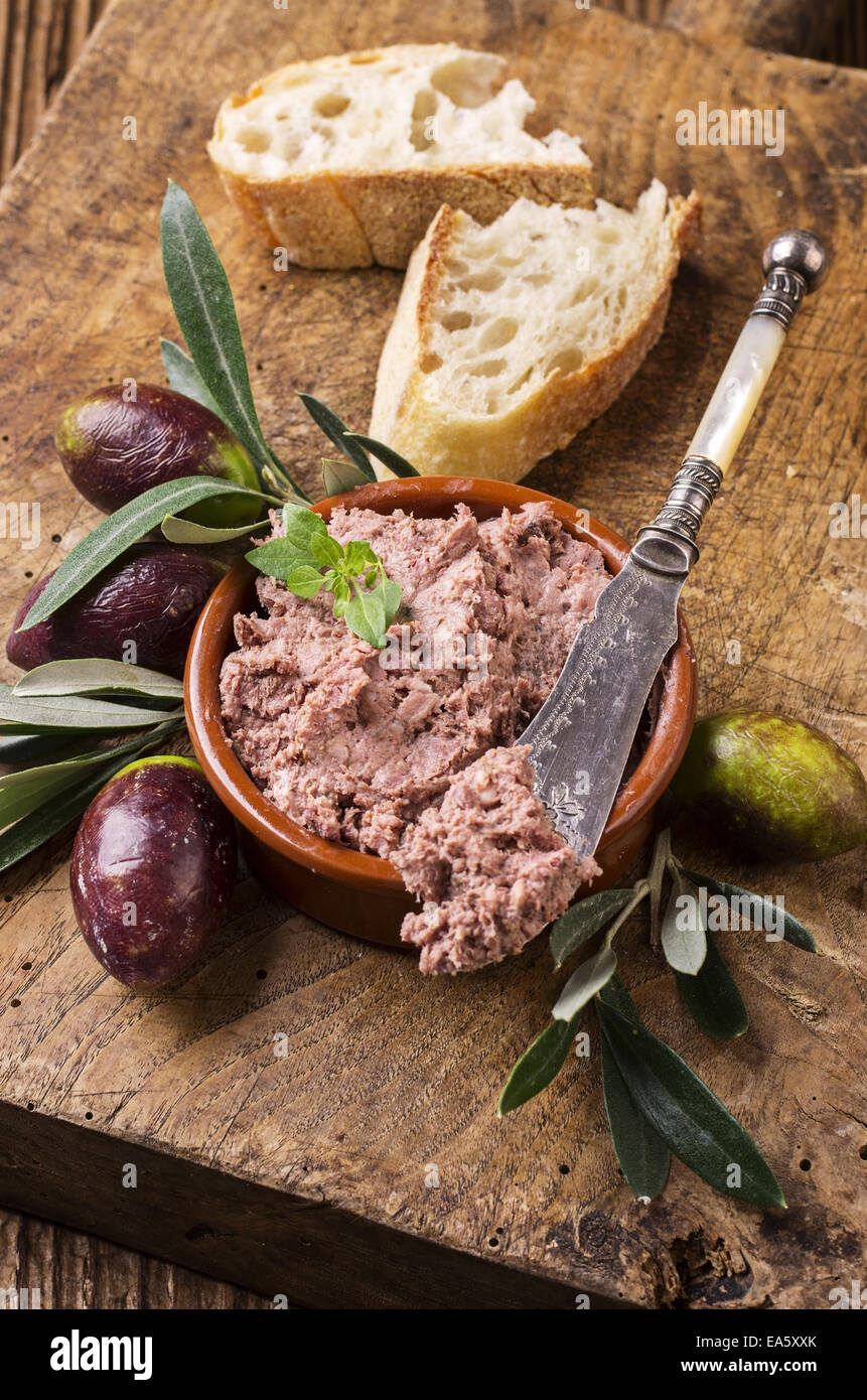 Spreading pate hi-res stock photography and images - Alamy