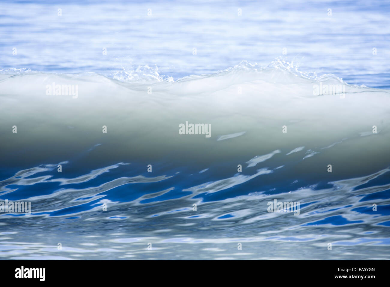 Breaking ocean wave art hi-res stock photography and images - Alamy
