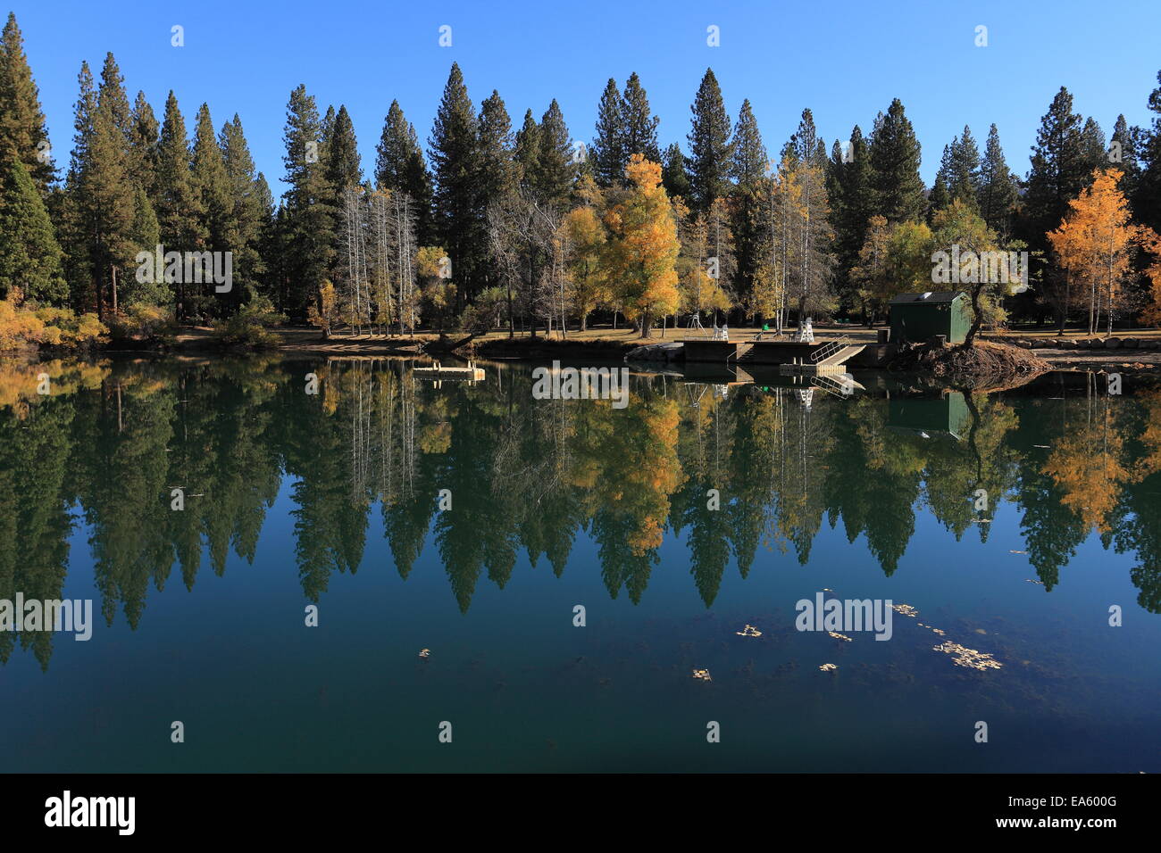 California fall lake hi-res stock photography and images - Alamy