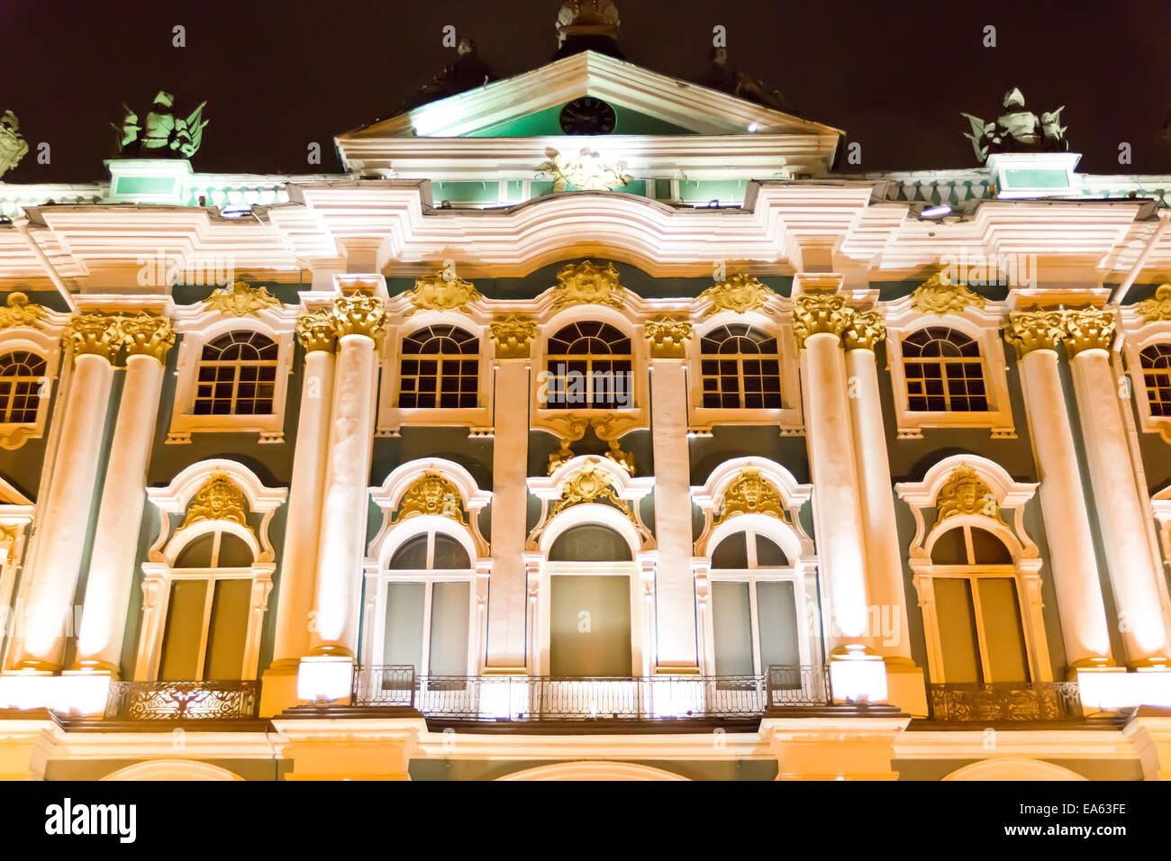 Sankt petersburg hermitage hi-res stock photography and images - Alamy