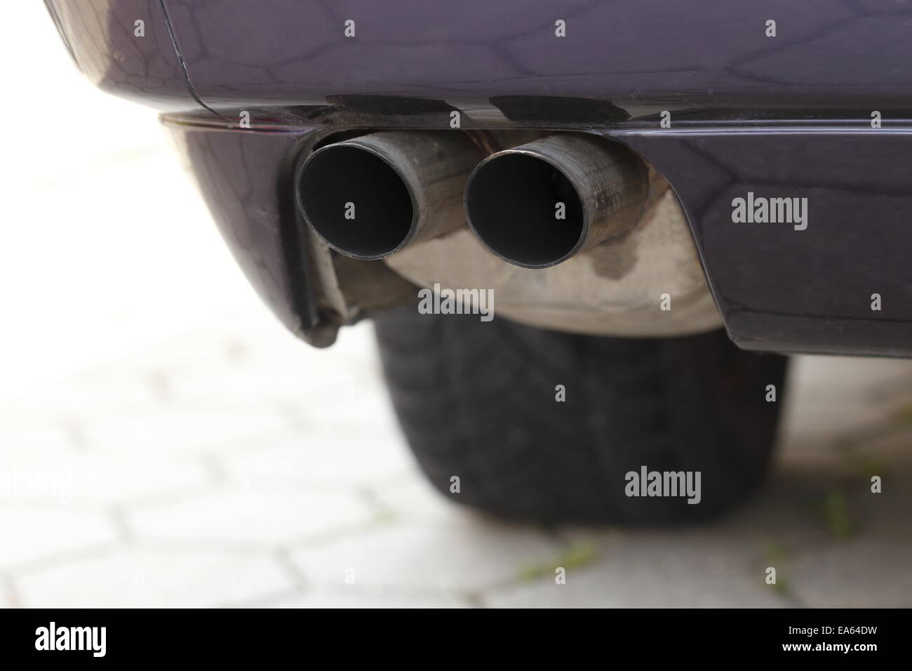 Auto auspuff detail hi-res stock photography and images - Alamy