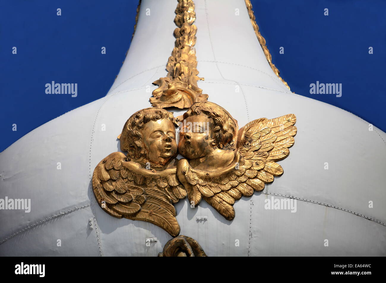pair of golden angels Stock Photo - Alamy