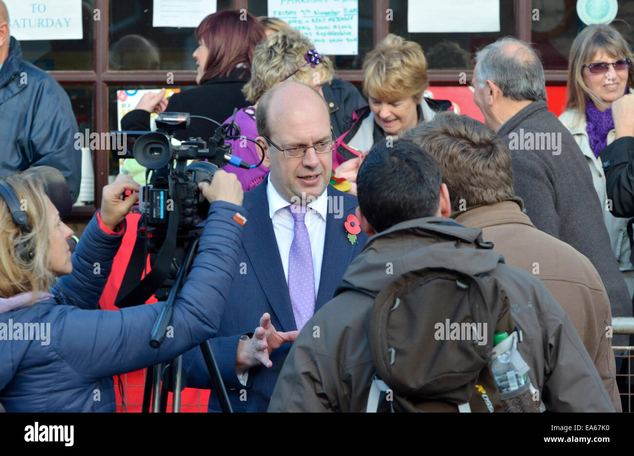 Rochester, UK. 07th Nov, 2014. UKIP's Mark Reckless visits Cuxton ...