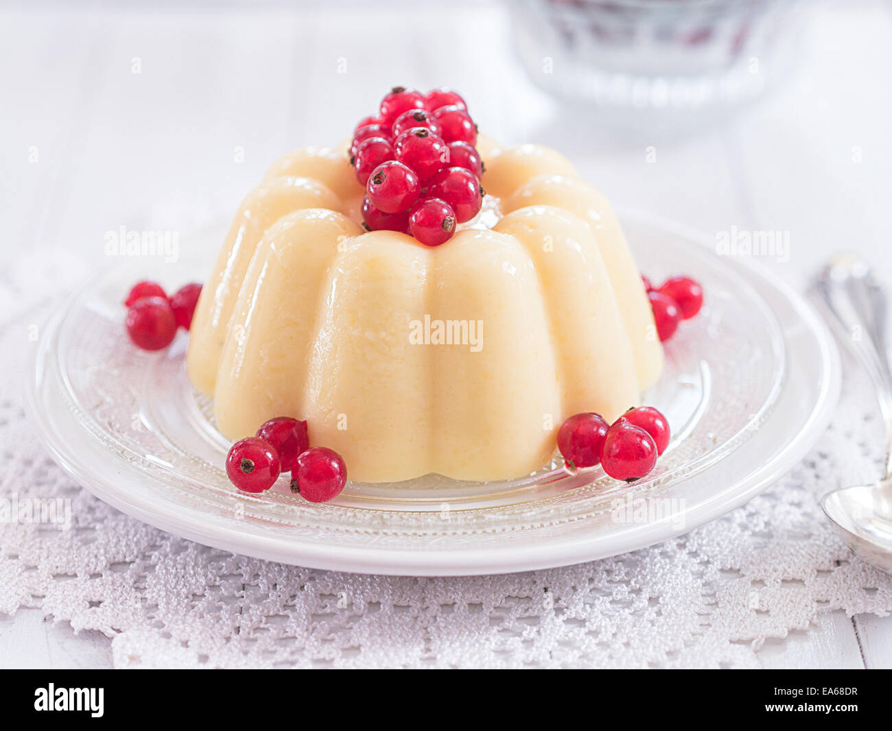 Sahnepudding hi-res stock photography and images - Alamy