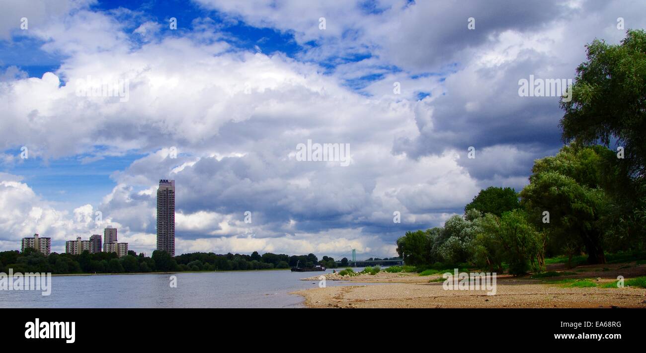 Rhein strand hi-res stock photography and images - Alamy