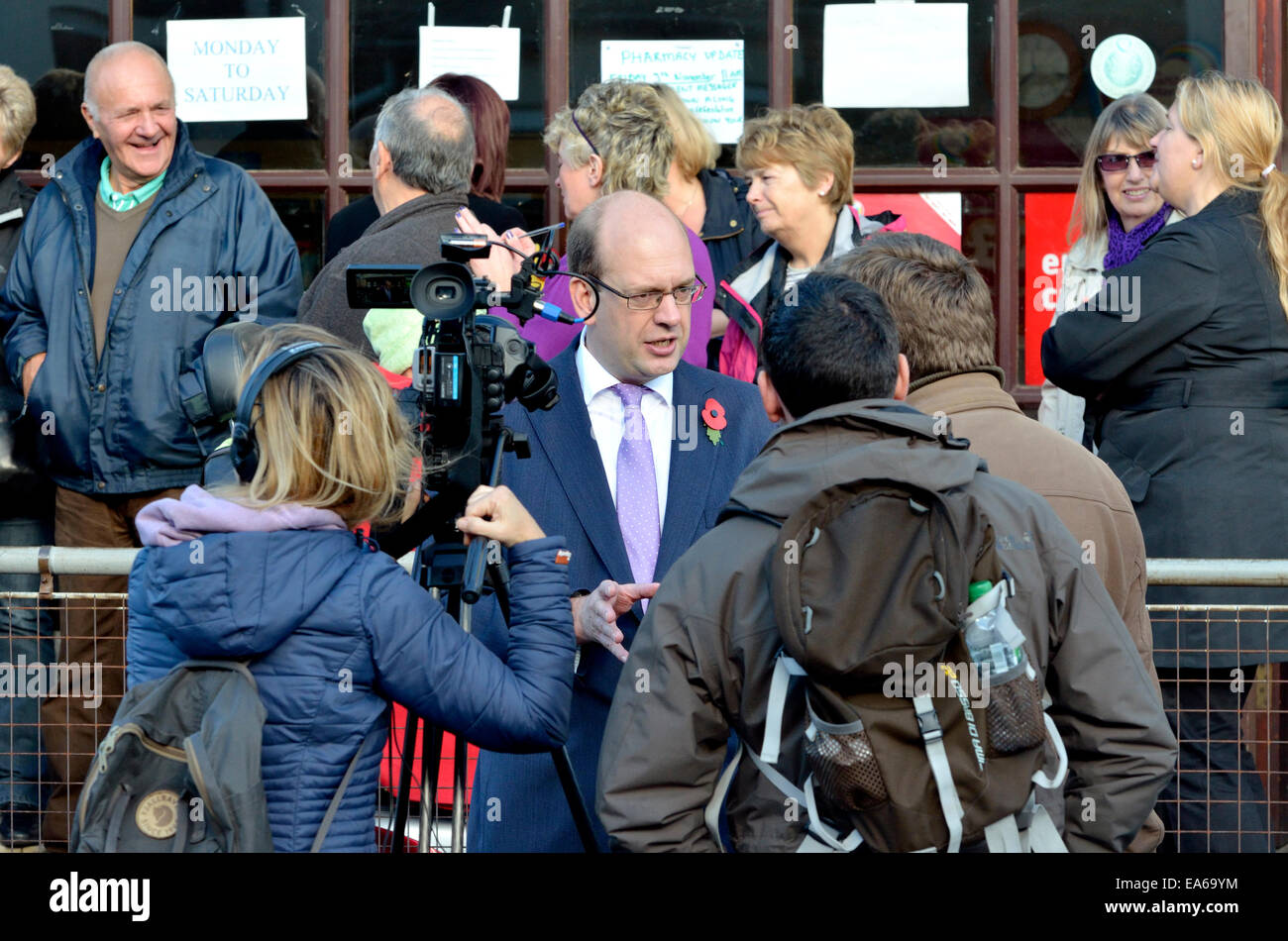 Rochester, UK. 07th Nov, 2014. UKIP's Mark Reckless visits Cuxton ...
