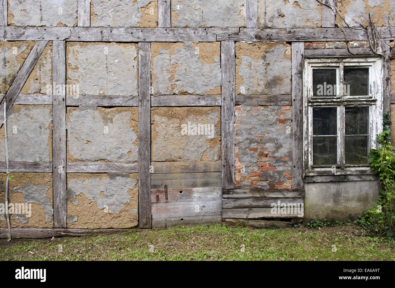 Timbering built hi-res stock photography and images - Alamy