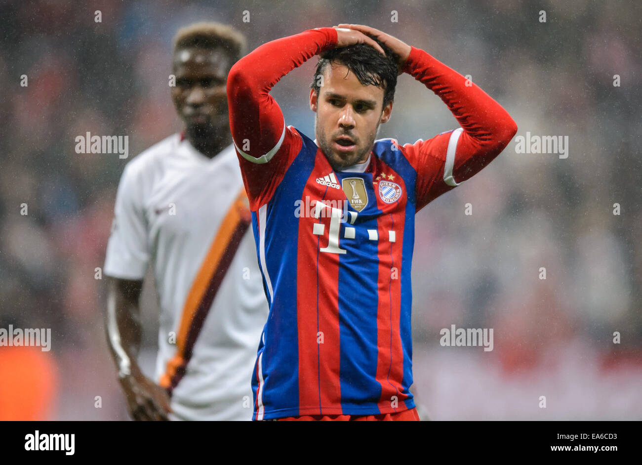 Munich, Germany. 5th Nov, 2014. Munich's Juan Bernat reacts during the ...