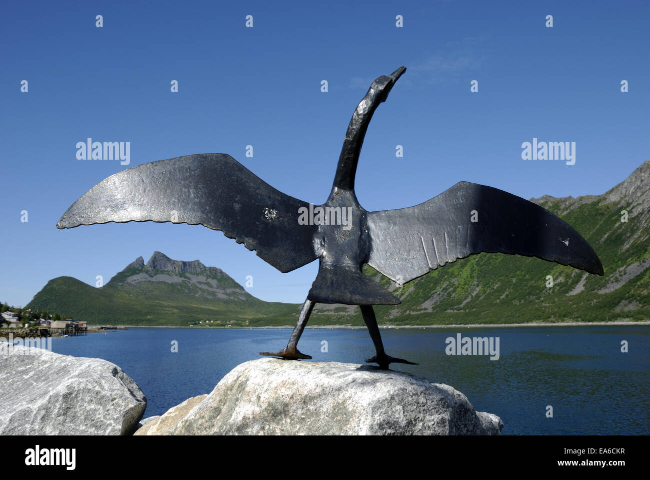 Cormorant sculpture hi-res stock photography and images - Alamy