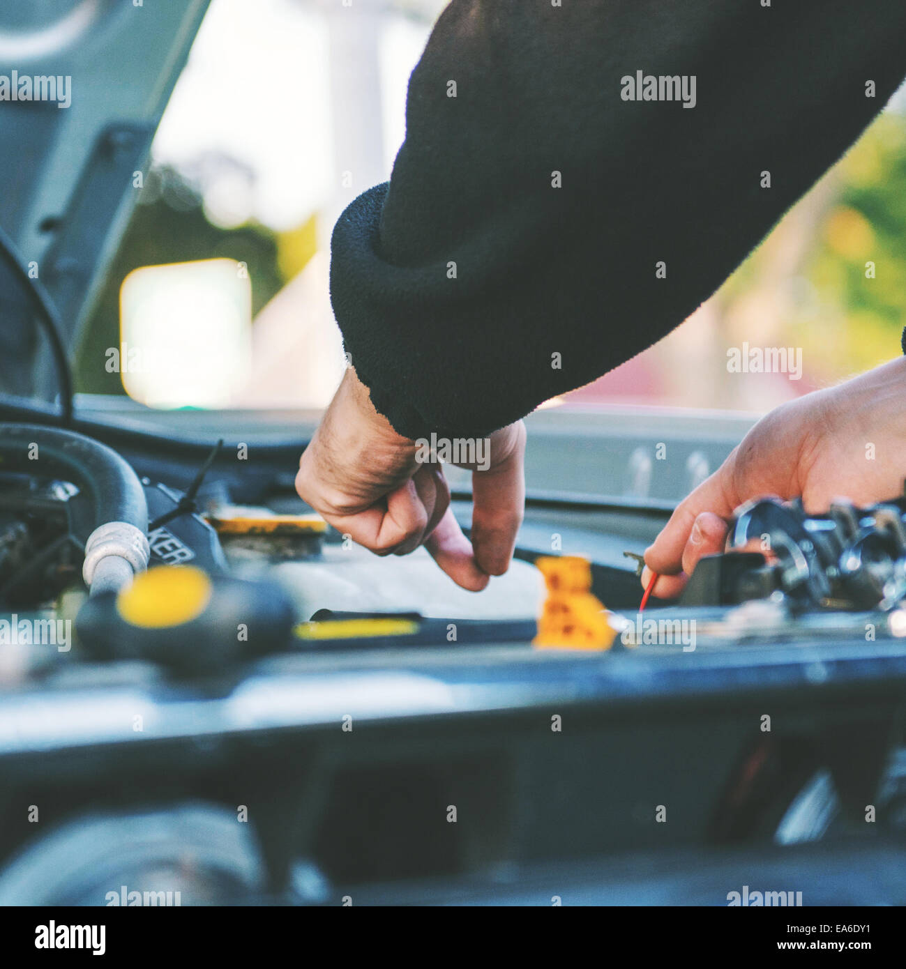 Worker fixing engine car hi-res stock photography and images - Alamy