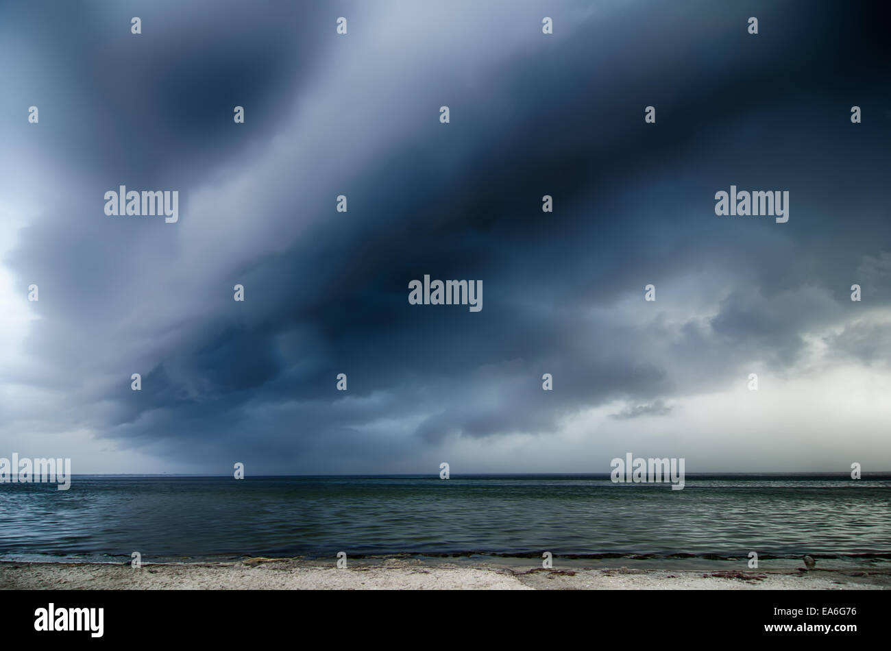 Thunderstorm updraft hi-res stock photography and images - Alamy