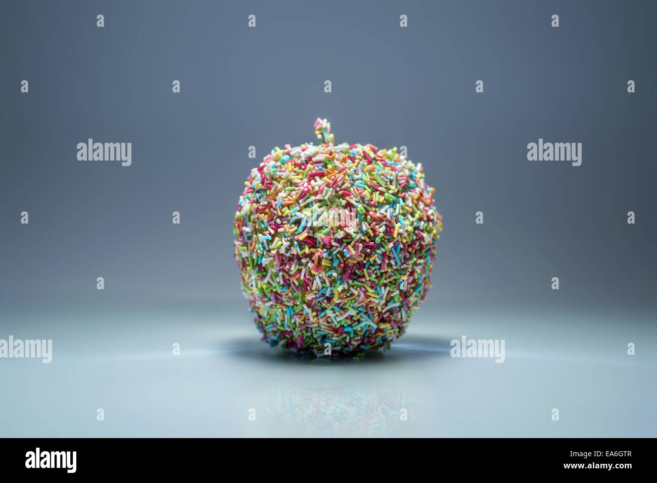 Grey sprinkles hi-res stock photography and images - Alamy