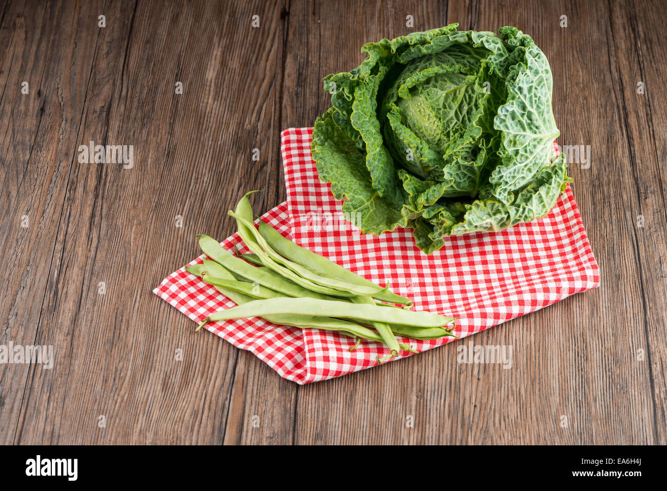 Runner beans string hi-res stock photography and images - Alamy