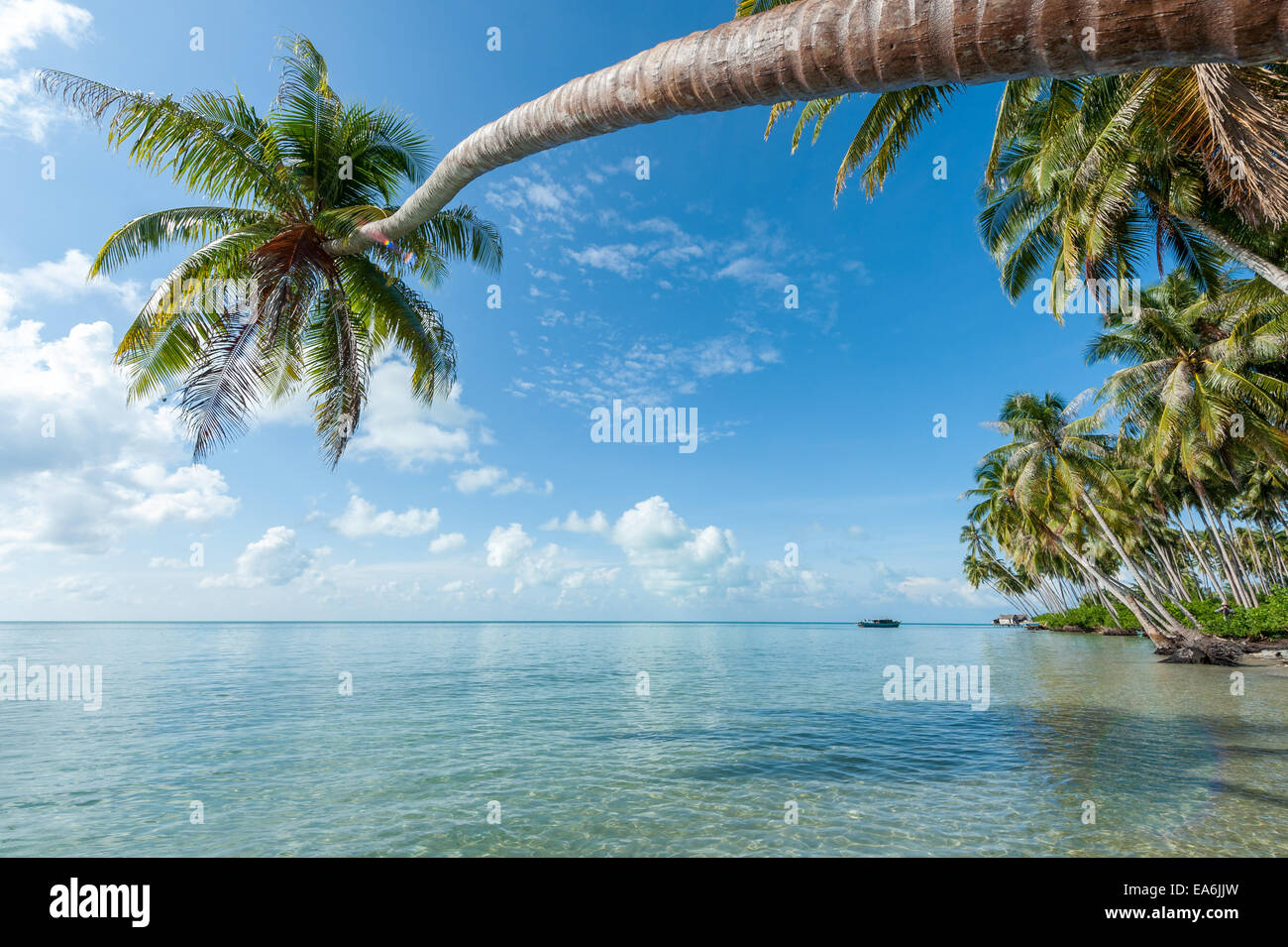 Malaysia, Sabah, Semporna Tropical seascape Stock Photo - Alamy