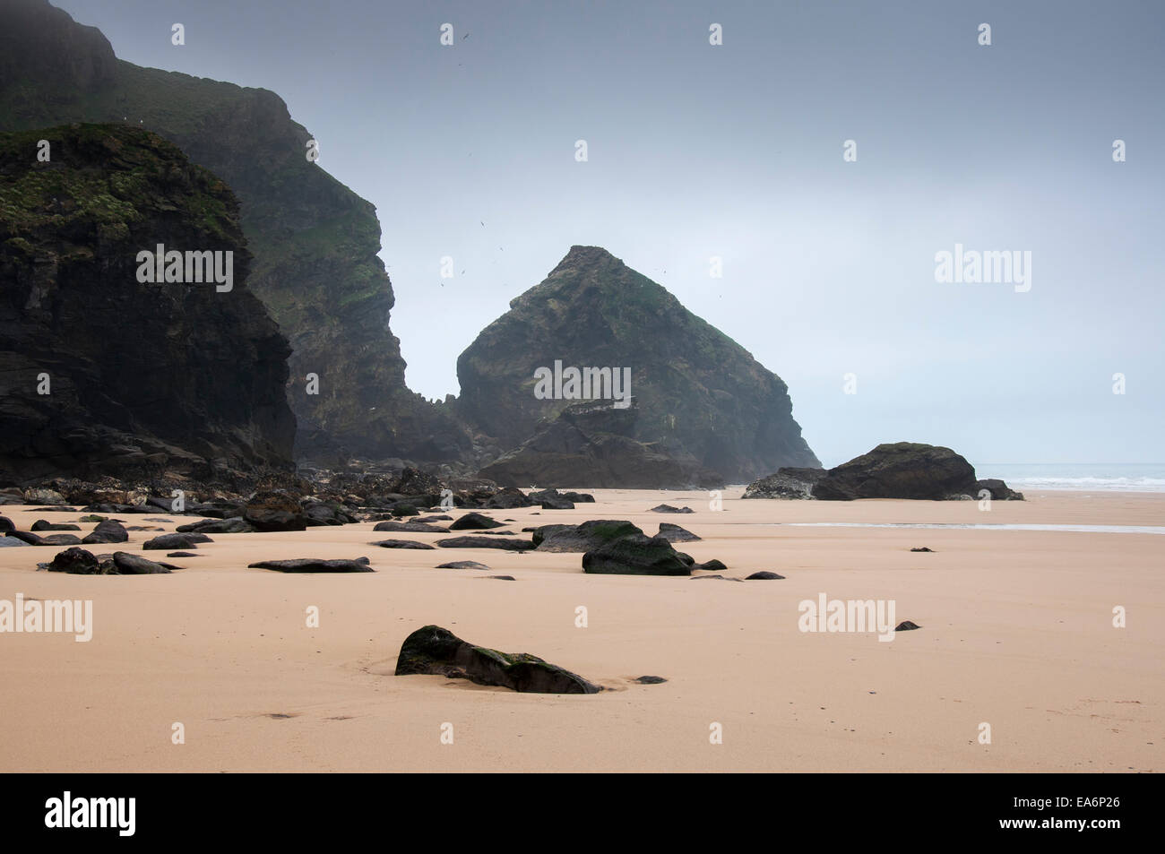 Moody sky atmospheric hi-res stock photography and images - Alamy