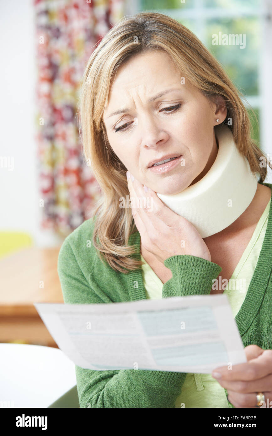 Woman neck injury car hi-res stock photography and images - Alamy
