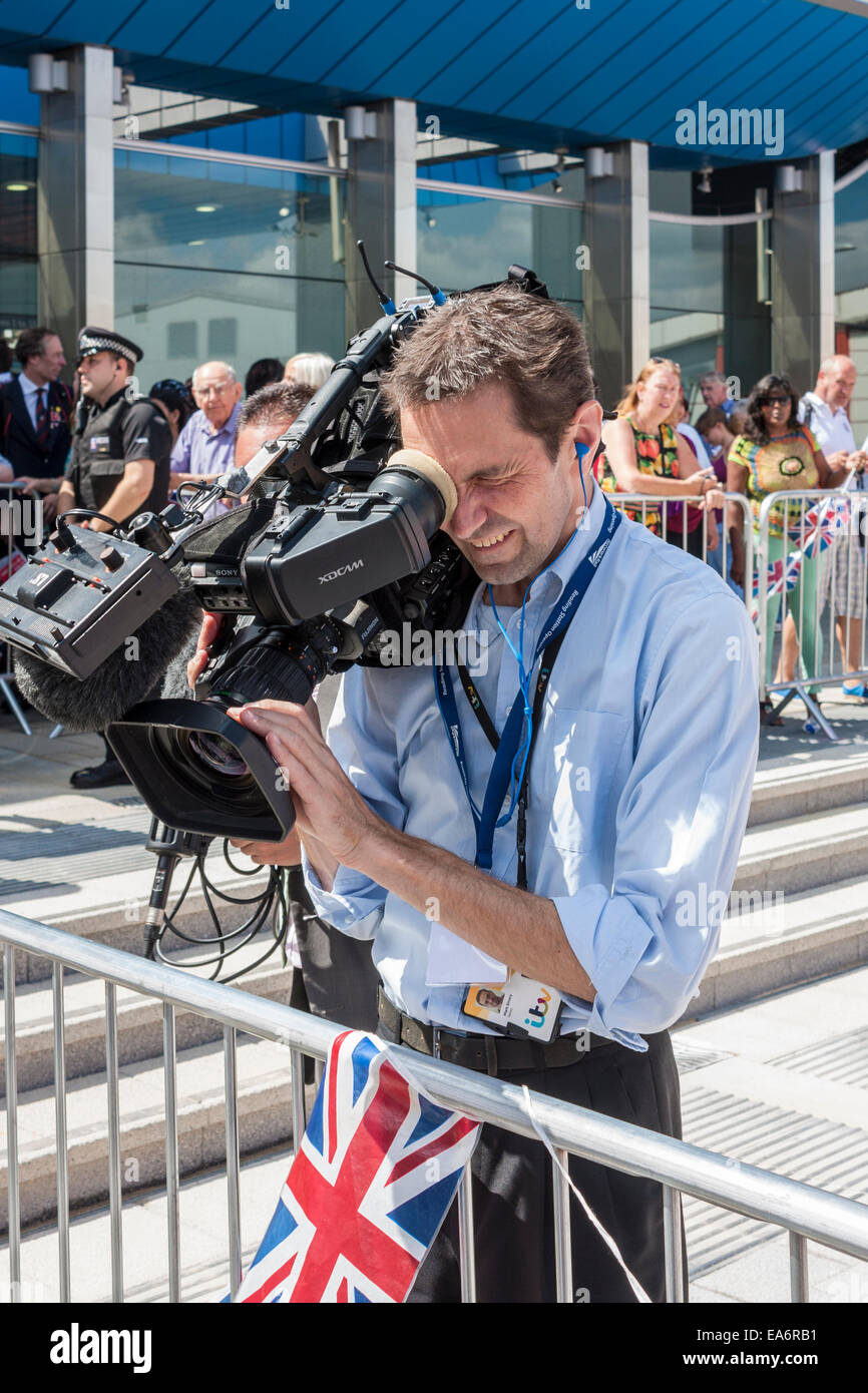 Filming work hi-res stock photography and images - Alamy