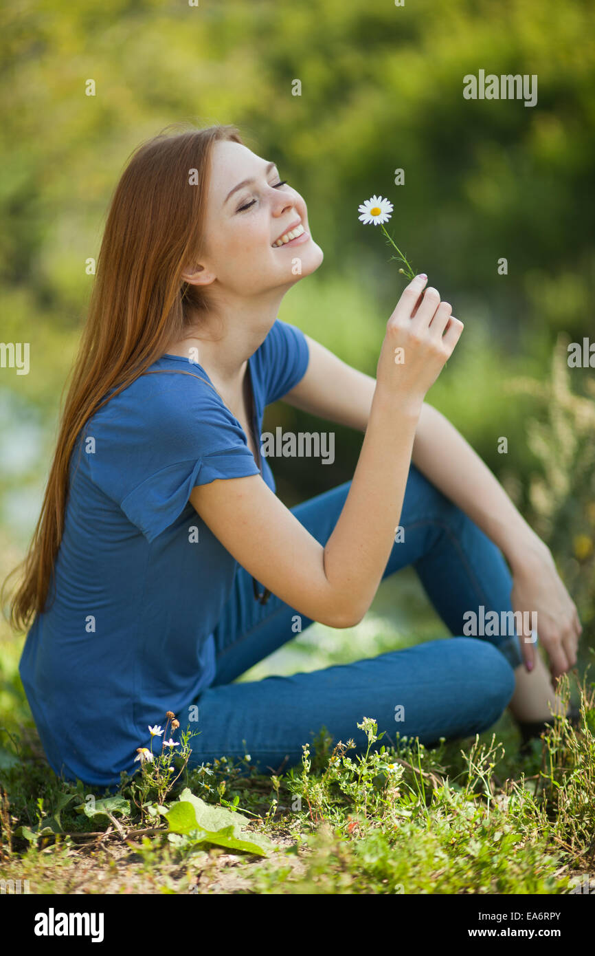 Sniff woman hi-res stock photography and images - Alamy