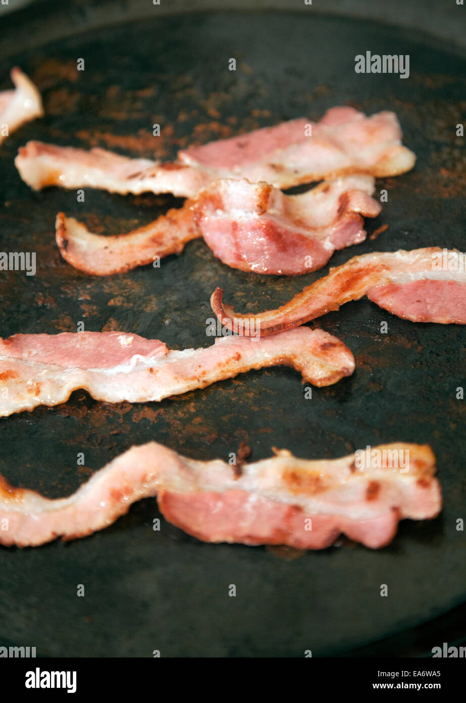 Frying Bacon Rashers Stock Photo - Alamy