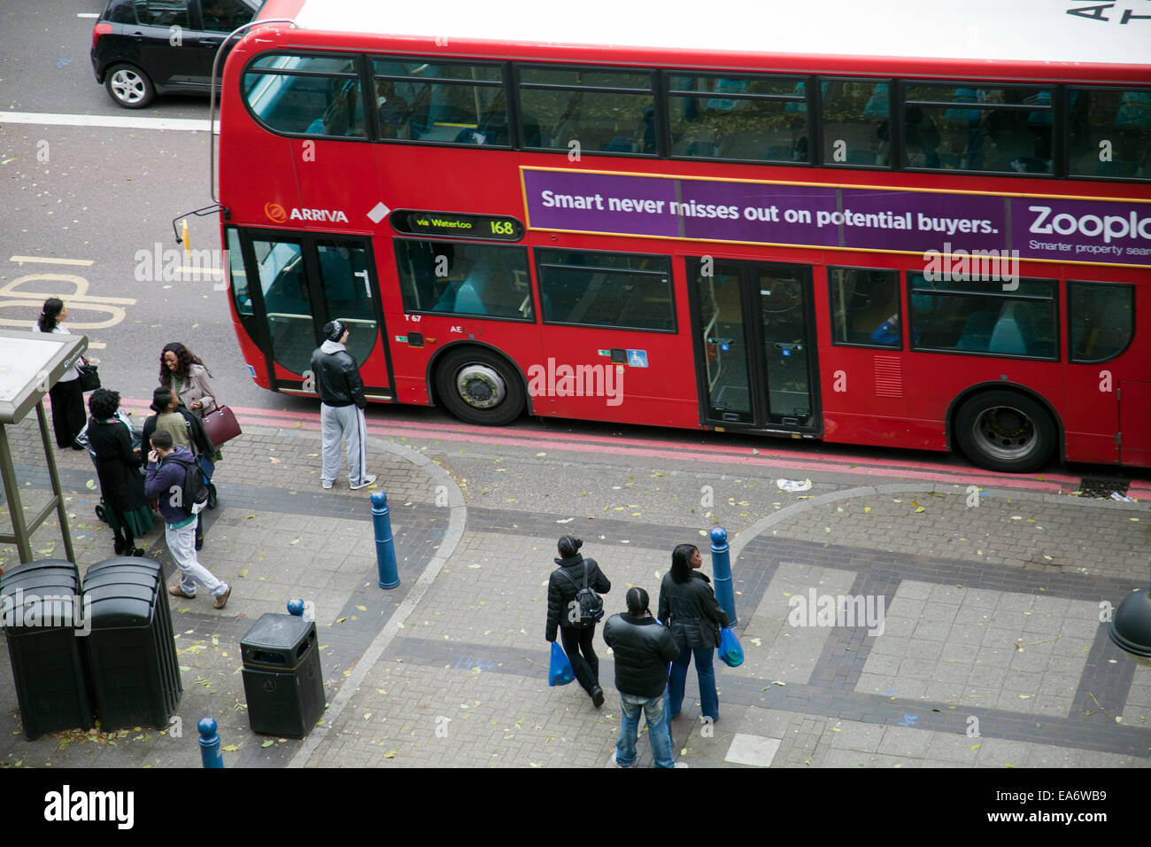 Bus stop elephant hi-res stock photography and images - Alamy