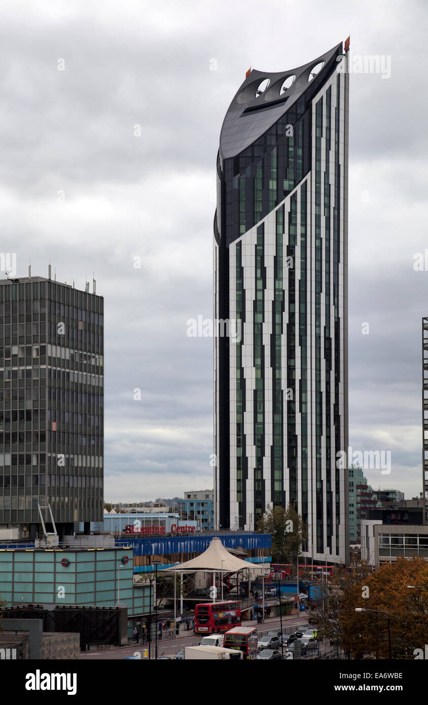 Strata tower in elephant castle hi-res stock photography and images - Alamy