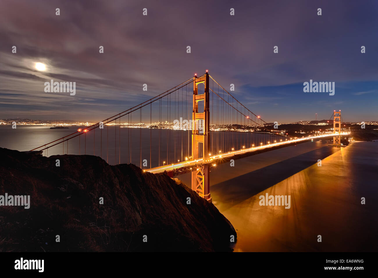 The Golden Gate Bridge in San Francisco bay Stock Photo - Alamy