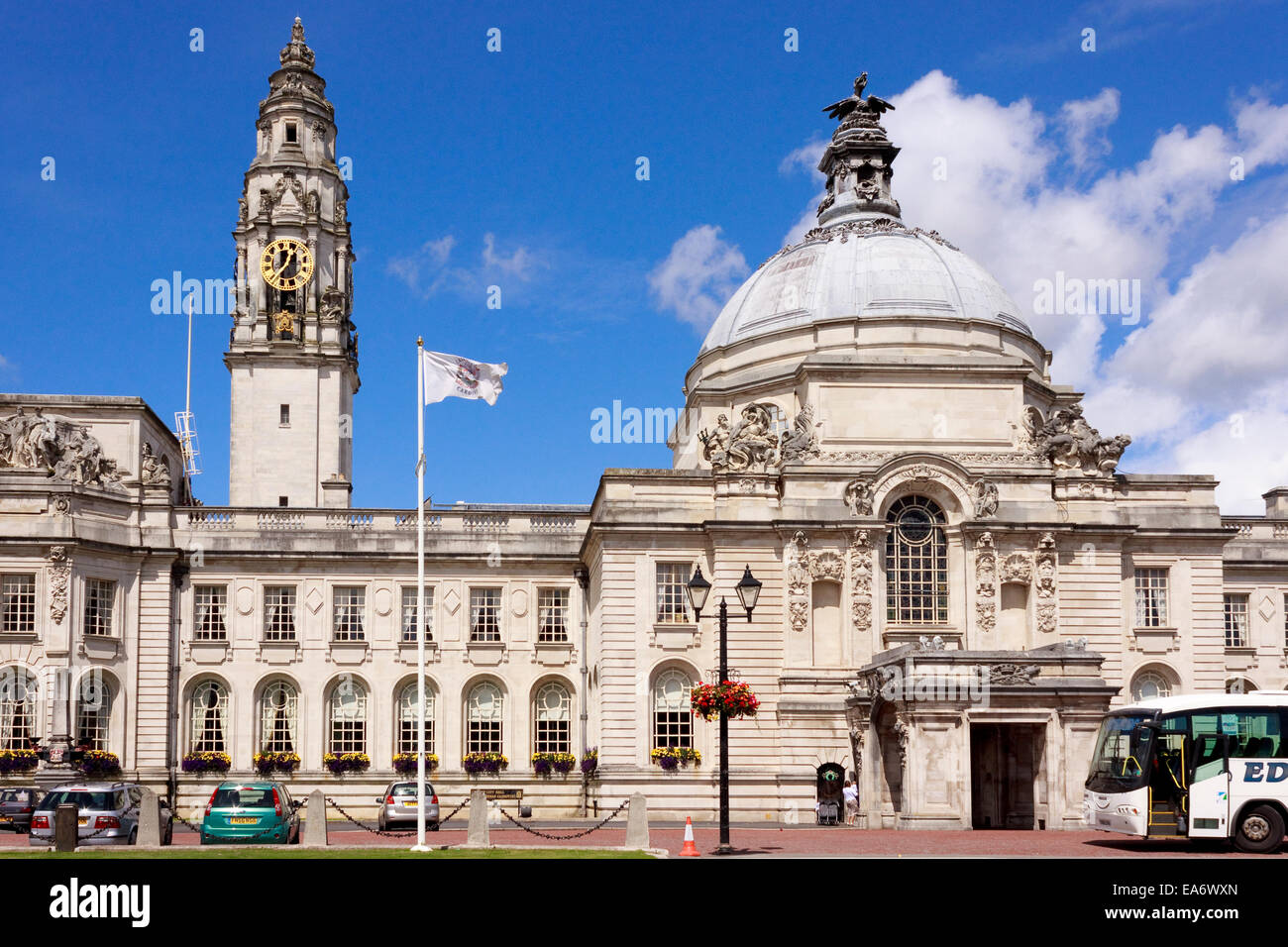 City Hall Cardiff Stock Photo - Alamy