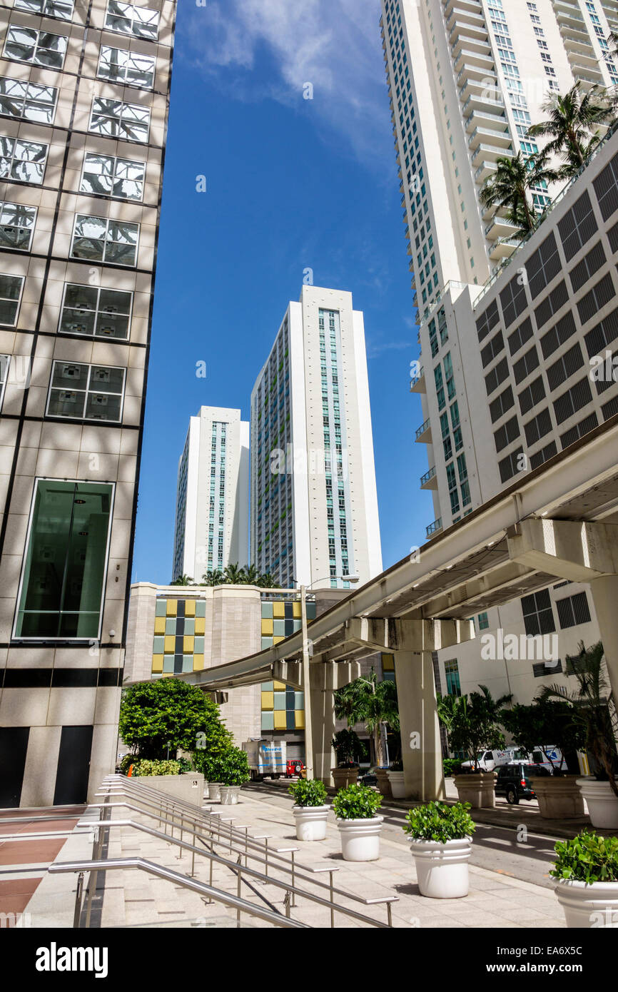 Downtown high rise buildings hi-res stock photography and images - Alamy