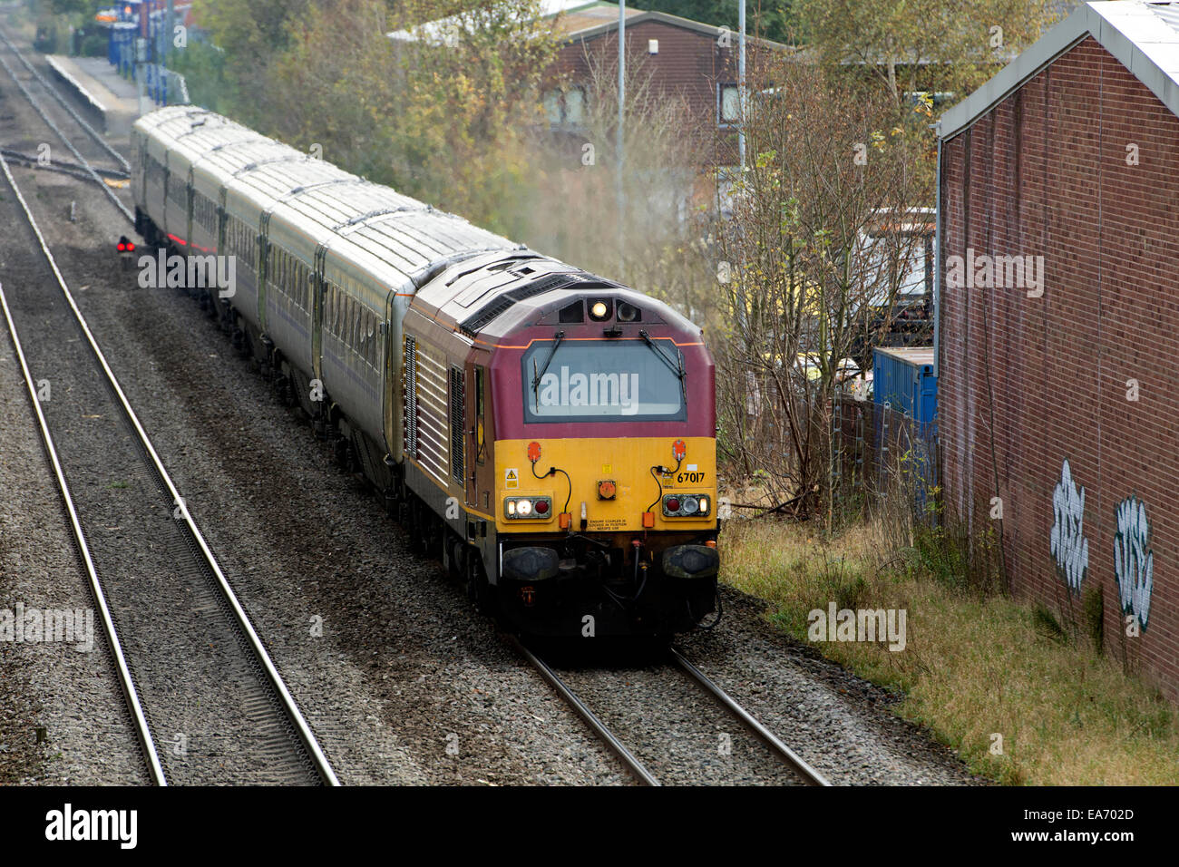 A class 67 diesel locomotive pulling a Chiltern Railways Mainline ...